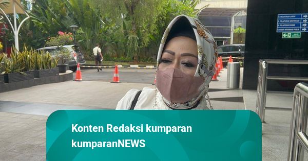 Kadinkes Lampung Tiba di KPK, Diperiksa Terkait LHKPN | kumparan.com